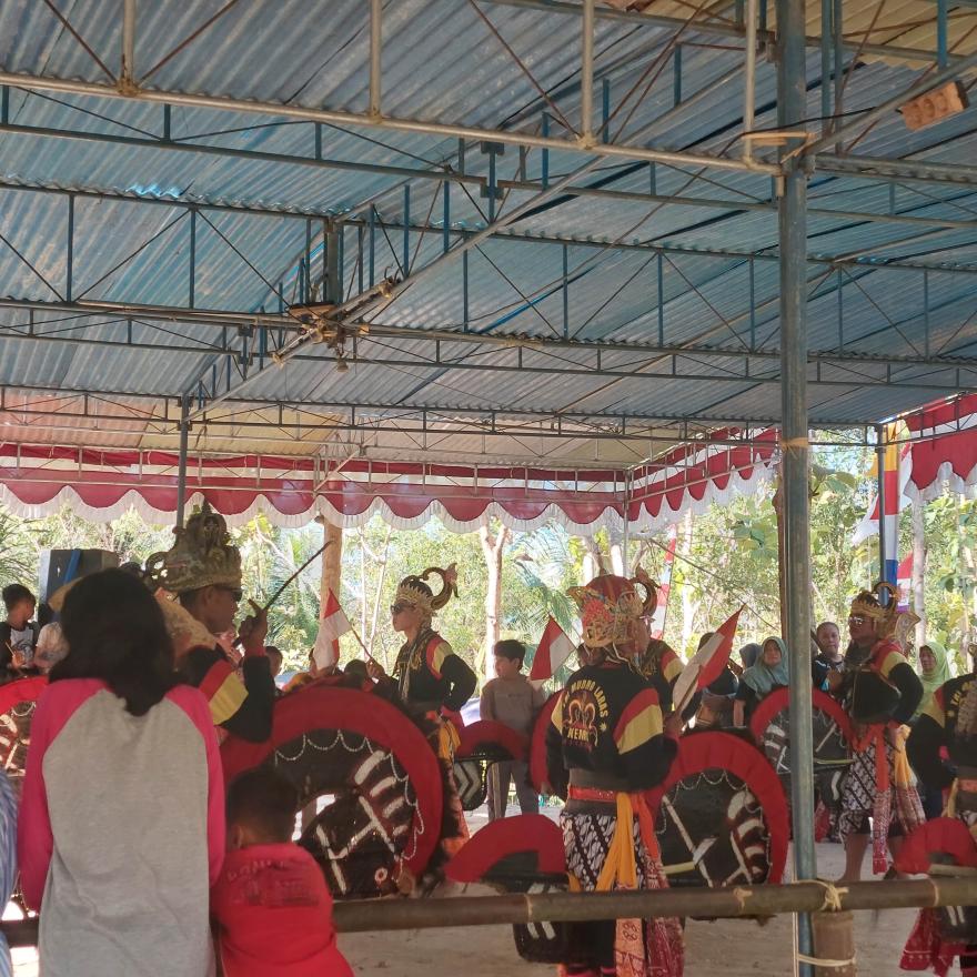 Pentas Paguyuban Seni Jathilan “ Tri Mudho Laras ” dalam Rangkaian ...